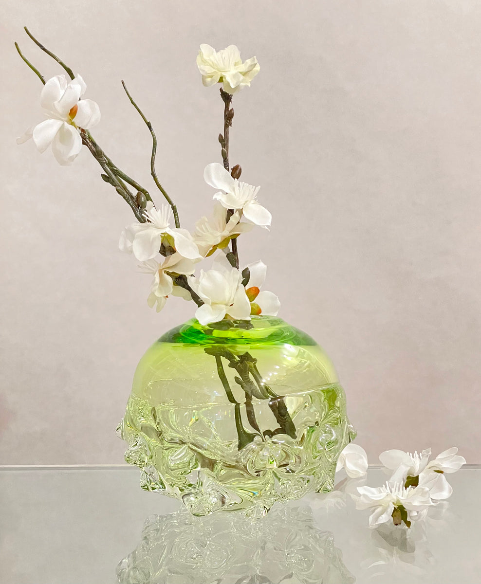 Lime Green Spikey Vase – taramarshglass